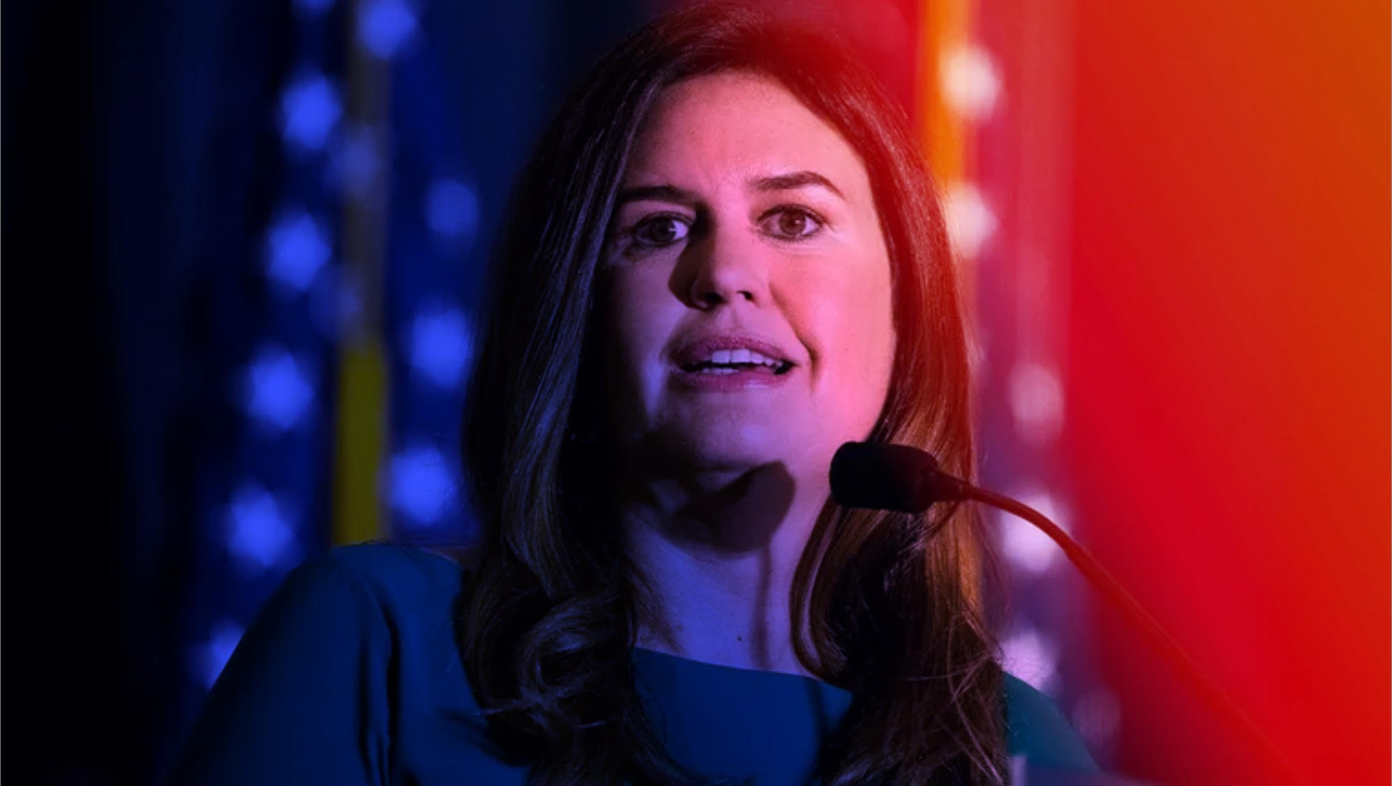 Former Press Secretary Makes History as 1st Woman Governor of Arkansas ...